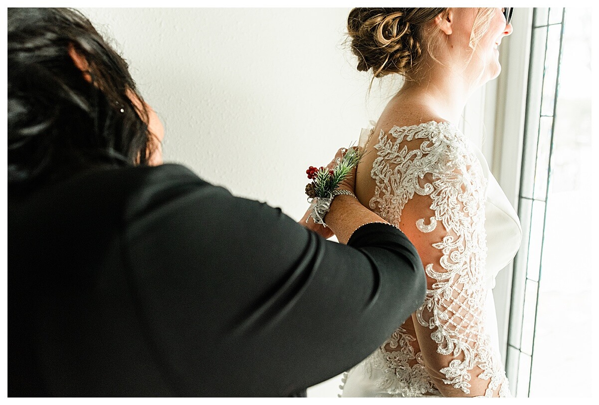 A Sentimental Wedding at Chapters on the Horizon in Viola, WI